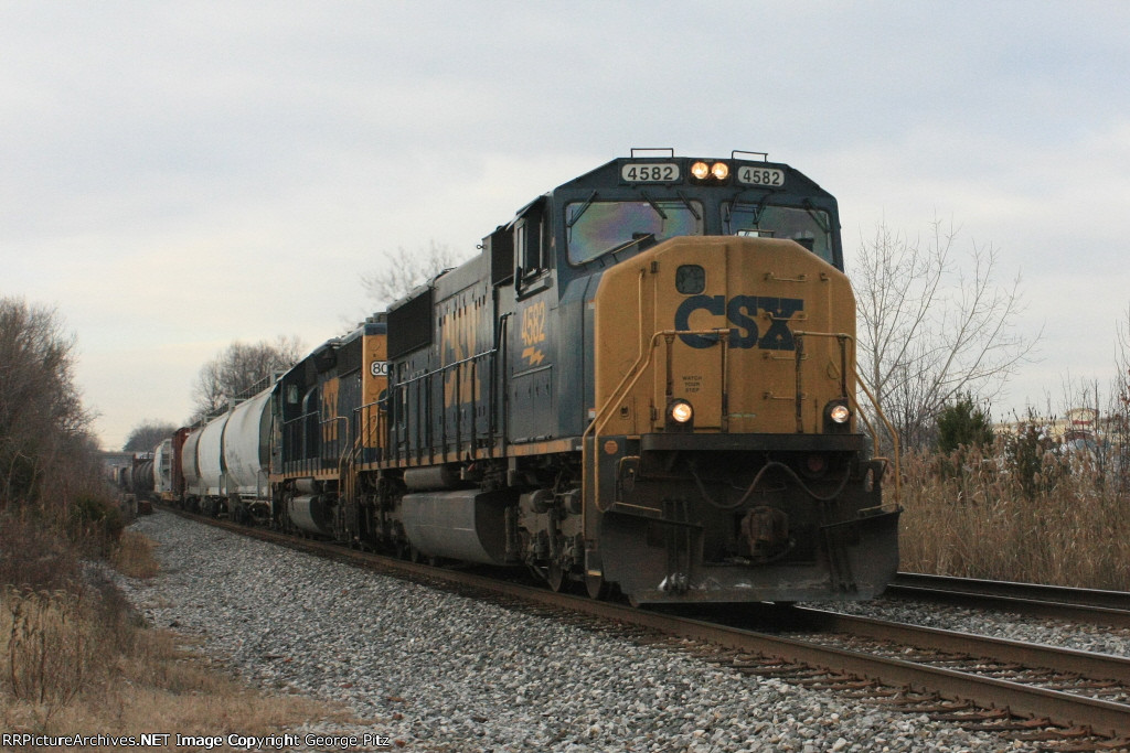 CSX 4582 eastbound at Rossville, MD